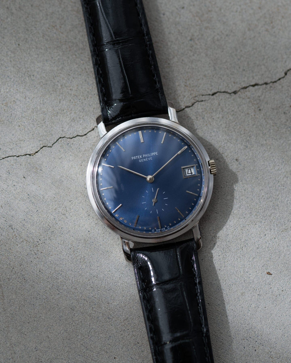 Patek Philippe Calatrava 3445 WG Blue Sigma Dial with Extract | ARBITRO