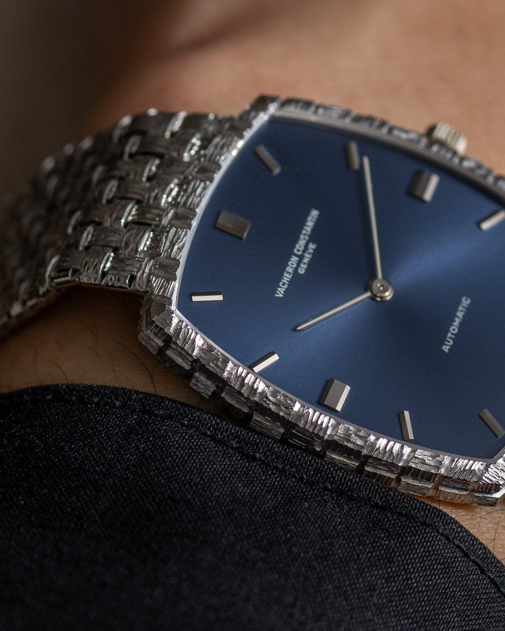 Vacheron Constantin メッシュドール 7943 WG ブルーダイアル "NOS" | ARBITRO