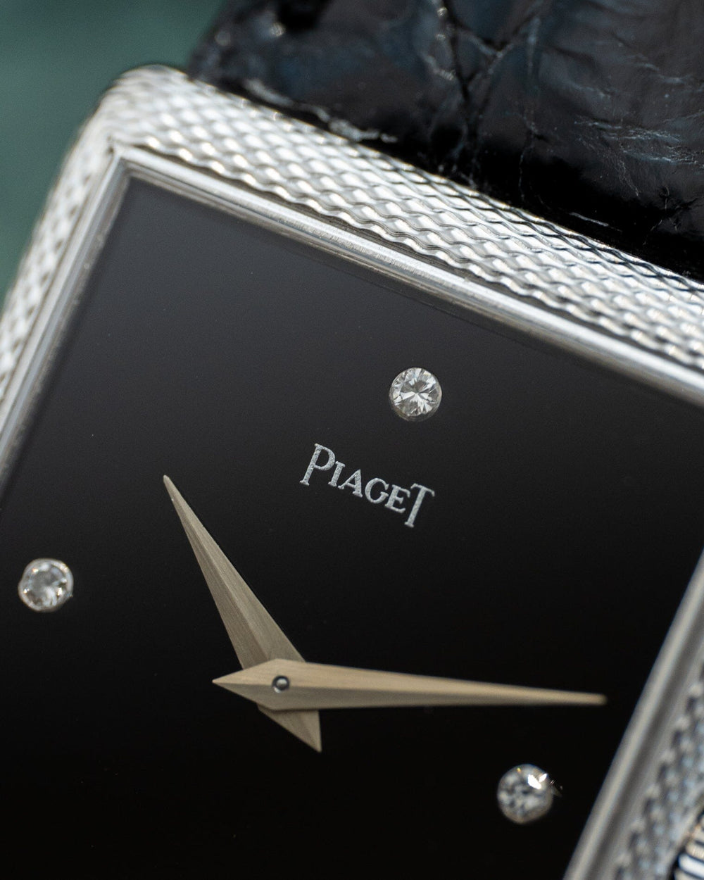 Piaget レクタングル 9152 WG オニキスダイアル 4Pダイヤモンド 手巻き 1970年代製 | ARBITRO